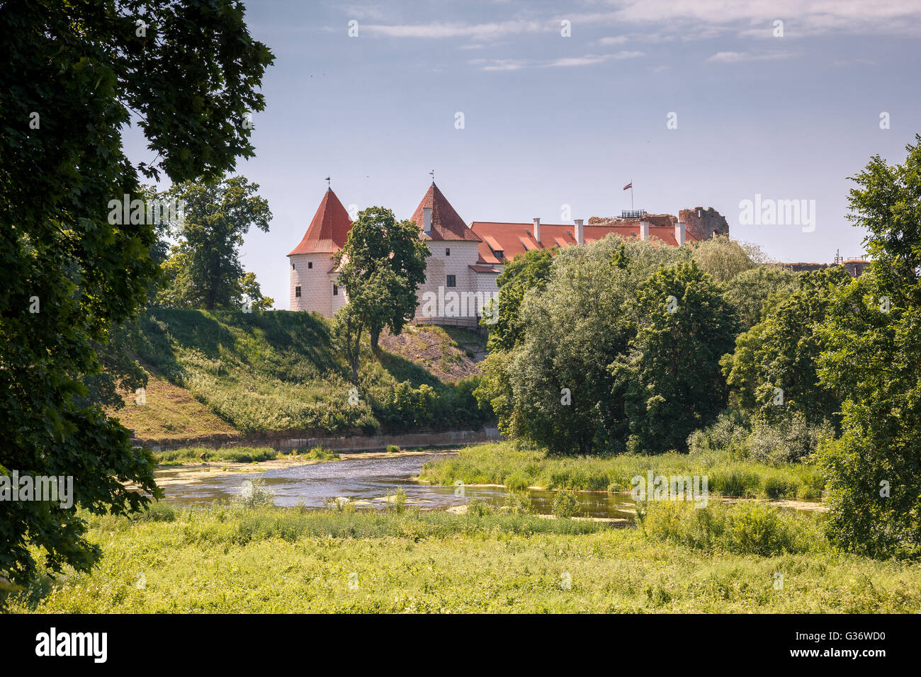 Rural castle hi-res stock photography and images - Alamy