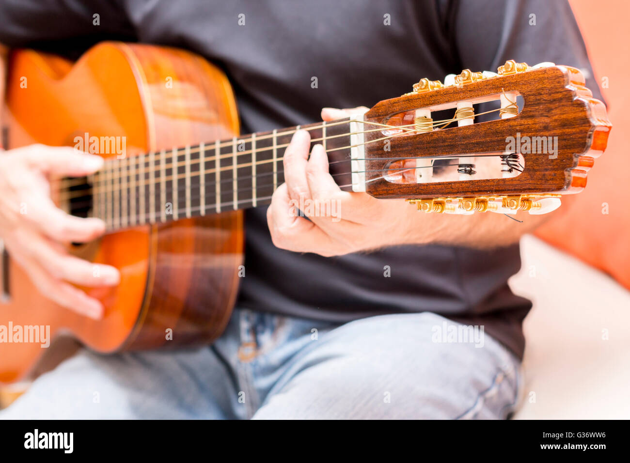 Classical guitar player hi-res stock photography and images - Alamy