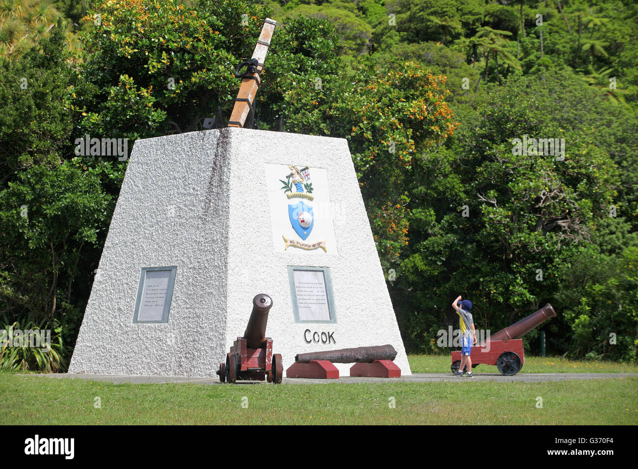 Picture by Tim Cuff - Monument at Ship Cove, James Cook's favourite ...