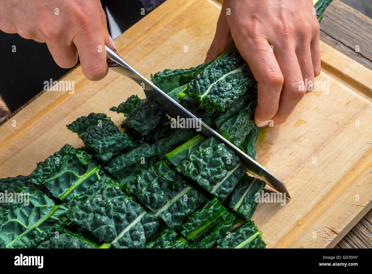Chopping vegetable garden hi-res stock photography and images - Alamy