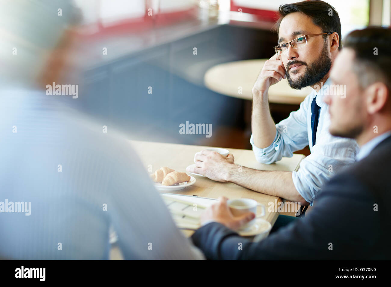 Business break hi-res stock photography and images - Alamy