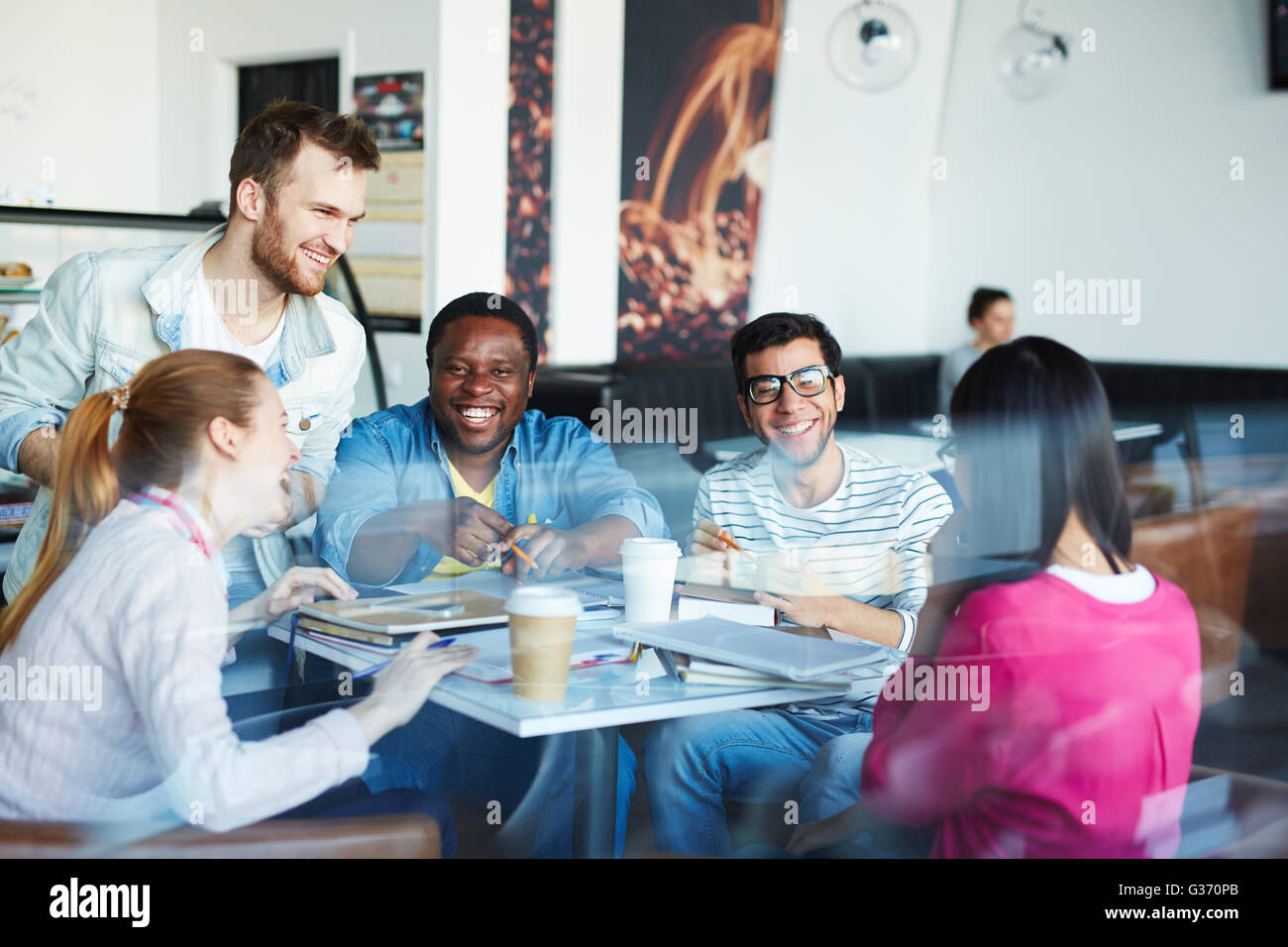 African mates hi-res stock photography and images - Alamy