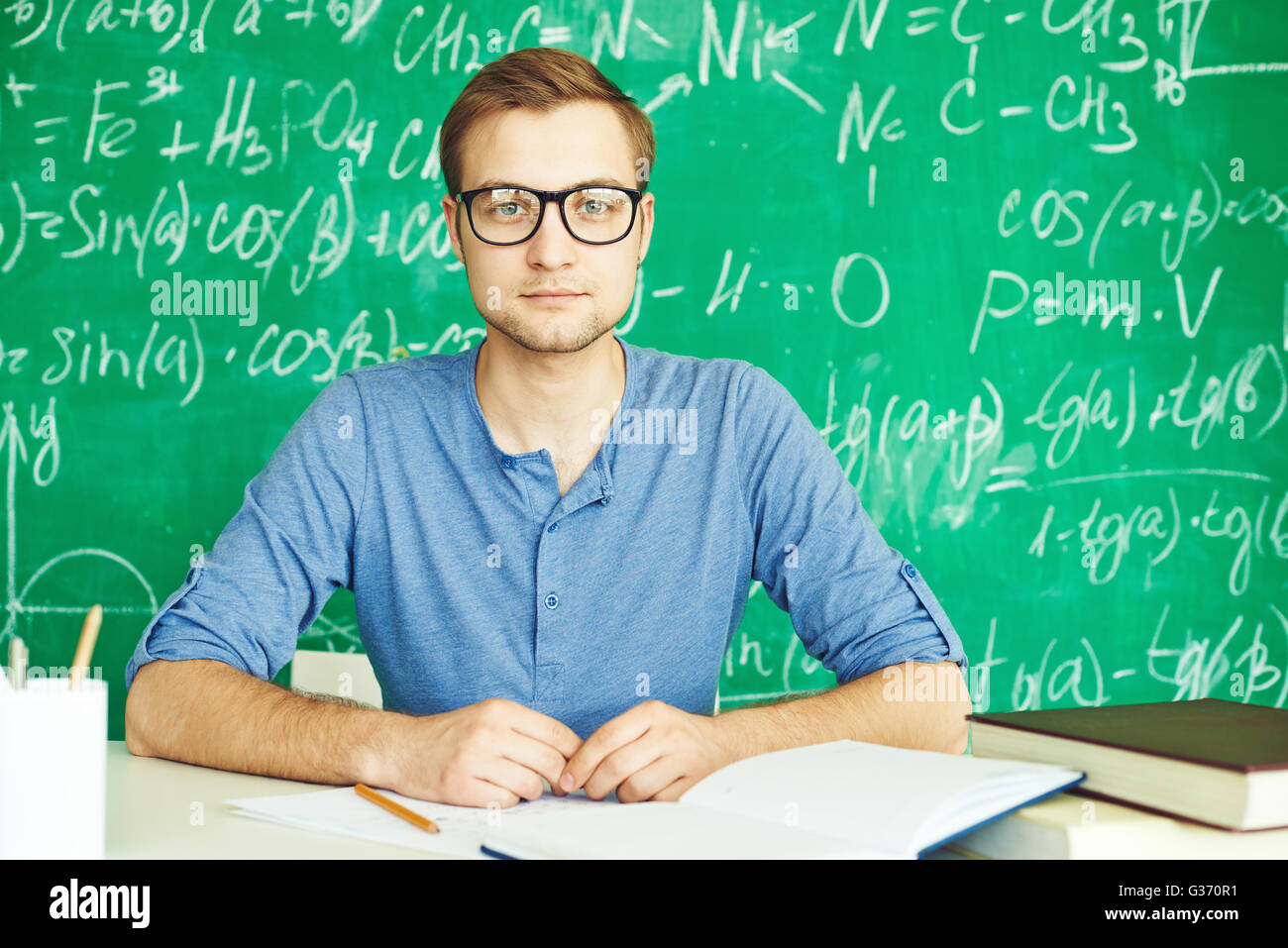 Successful teenager hi-res stock photography and images - Alamy