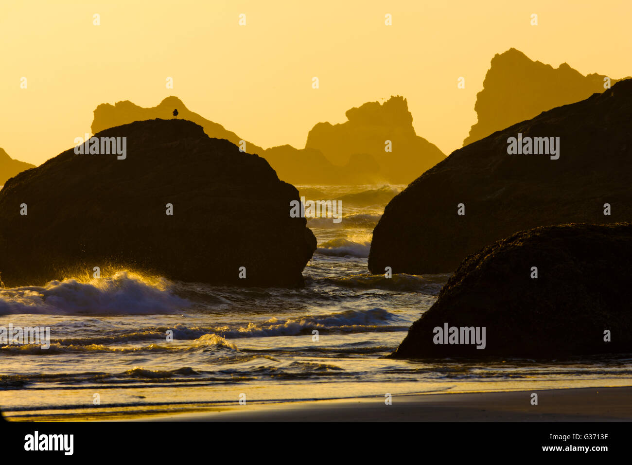 Sea stacks off town of Bandon on Oregon Coast Stock Photo - Alamy