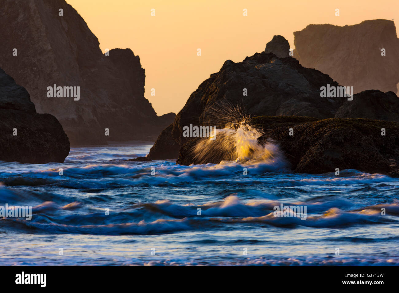 Sea stacks off town of Bandon on Oregon Coast Stock Photo - Alamy
