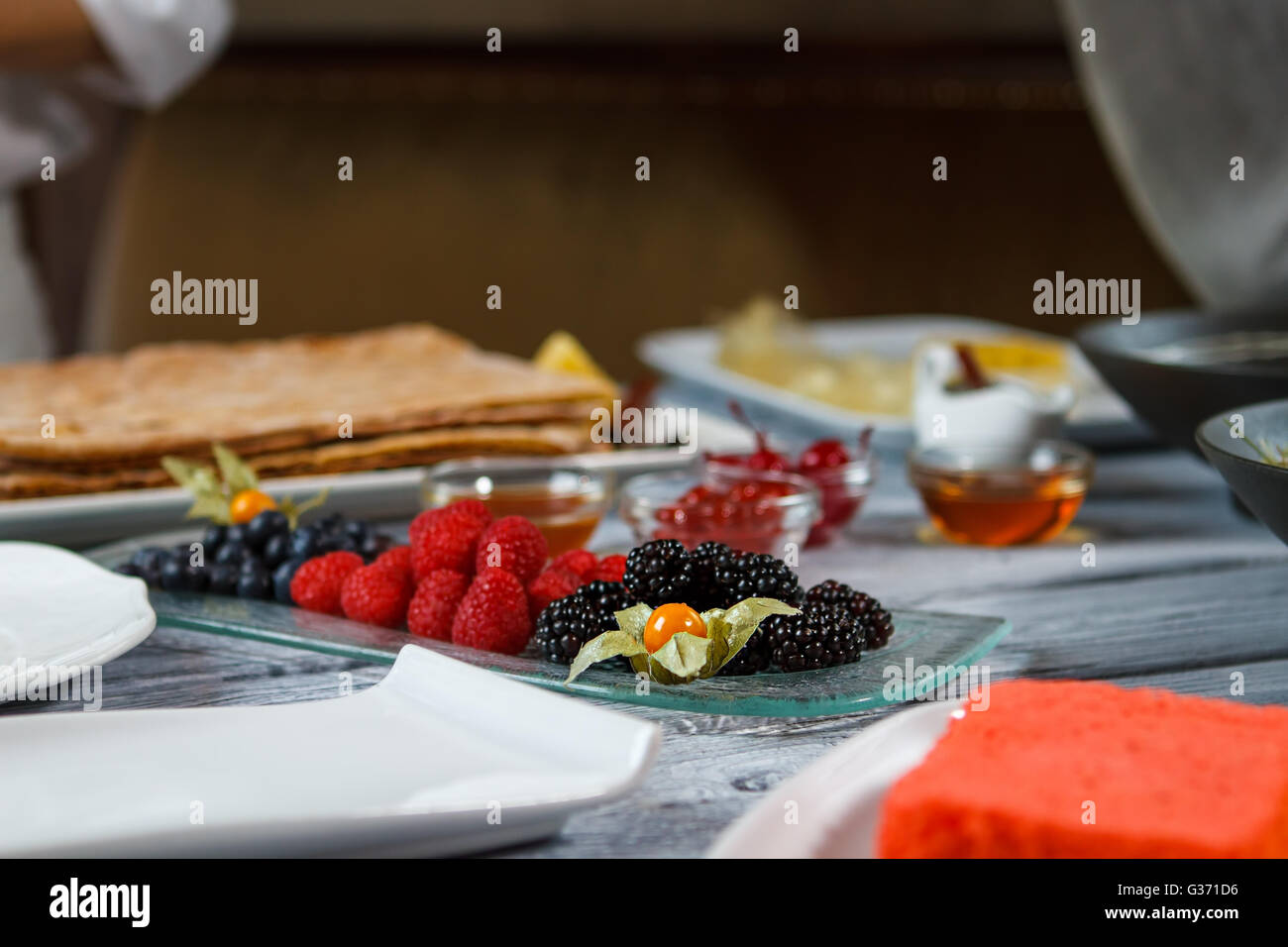 Blackberry plate hi-res stock photography and images - Alamy