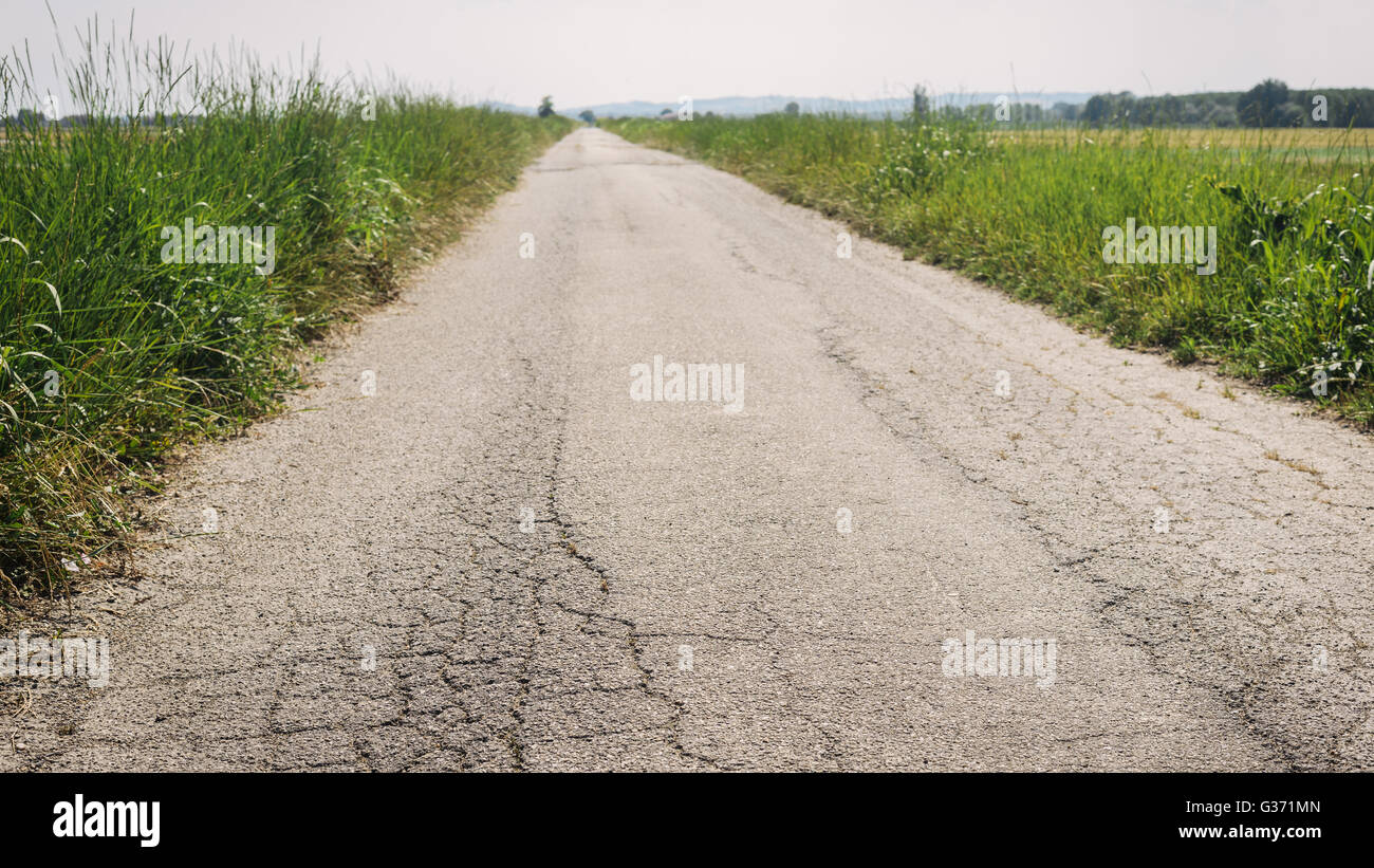 Winding path in italian hi-res stock photography and images - Alamy