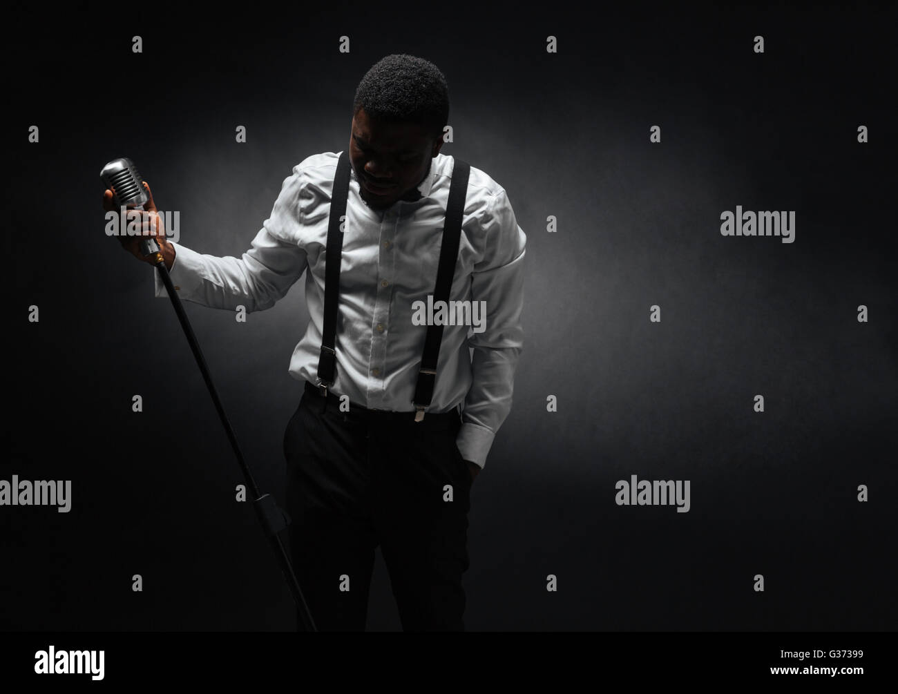Black singer with afro hi-res stock photography and images - Alamy