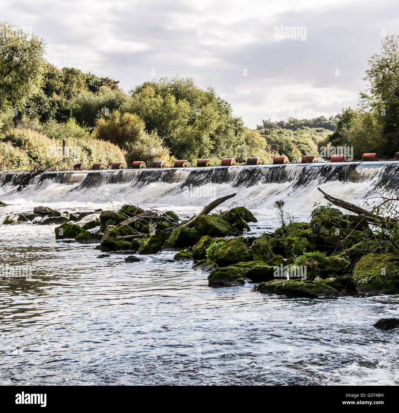 South yorkshire weir hi-res stock photography and images - Alamy