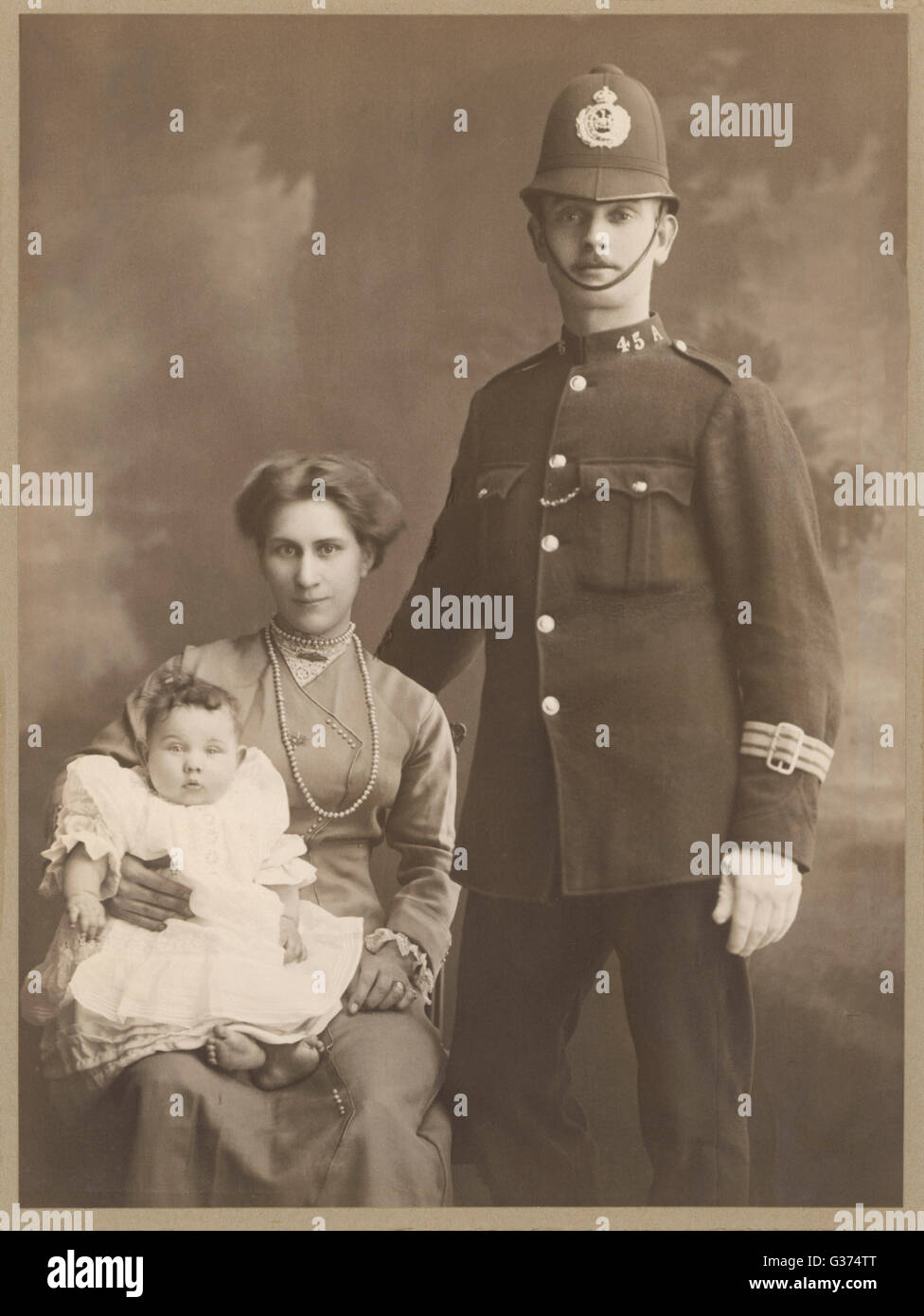 Policeman wife baby hi-res stock photography and images - Alamy