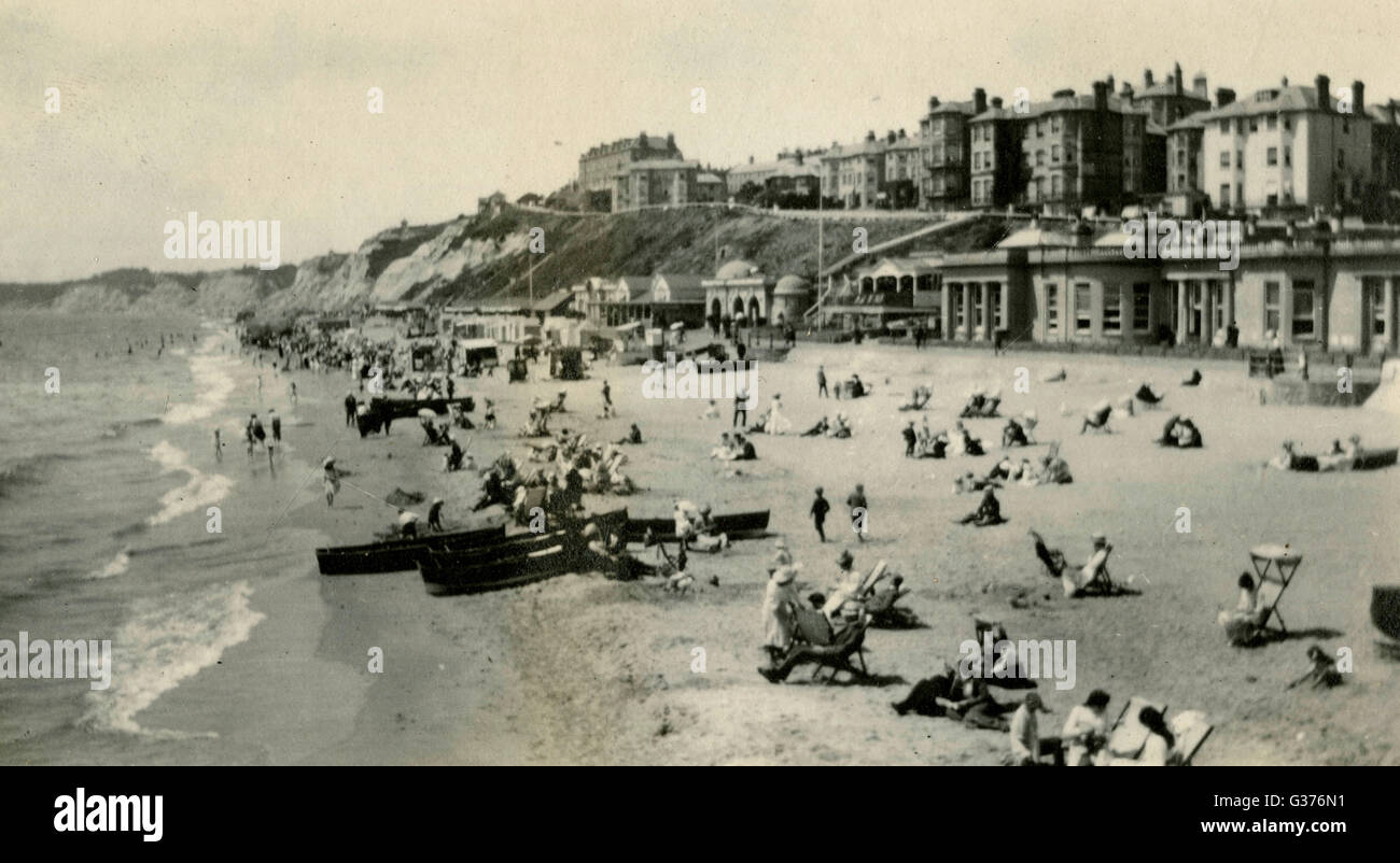 Bournemouth, beach scene 1909 Stock Photo - Alamy