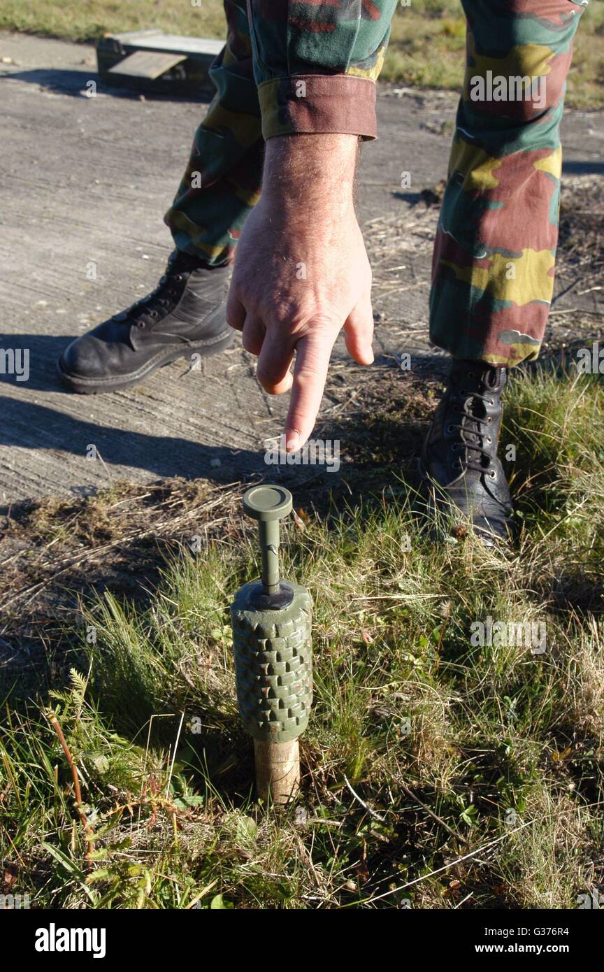 Military land mine hi-res stock photography and images - Alamy