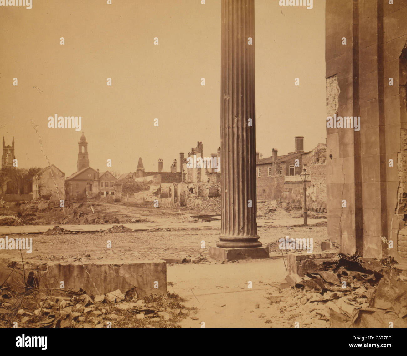 Ruins from civil war hi-res stock photography and images - Alamy