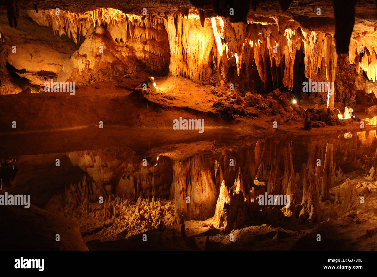 Underground lake hi-res stock photography and images - Alamy