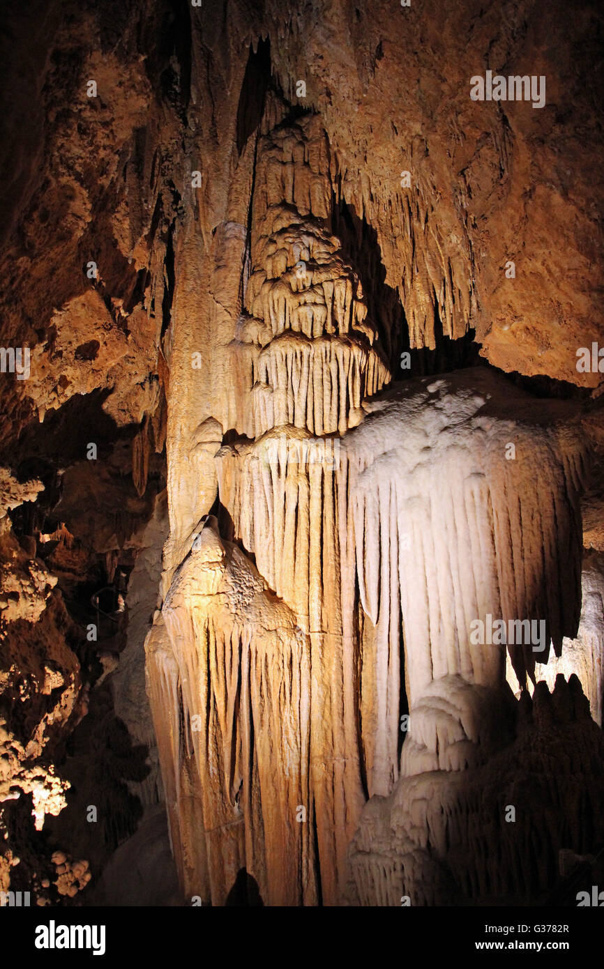 Stalactite Stock Photos & Stalactite Stock Images - Alamy