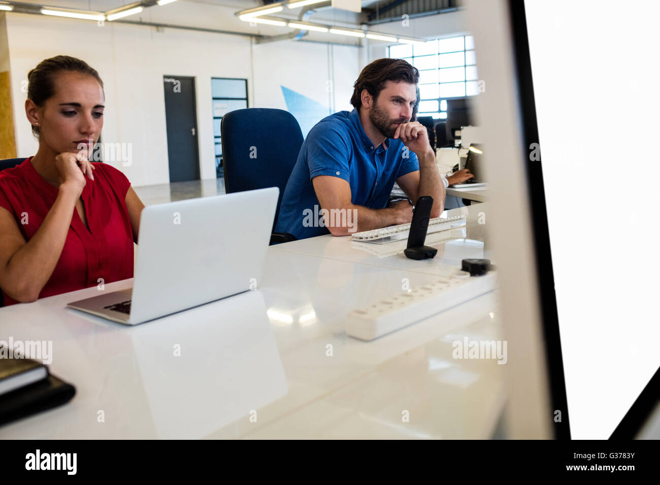 Technology people business hi-res stock photography and images - Alamy