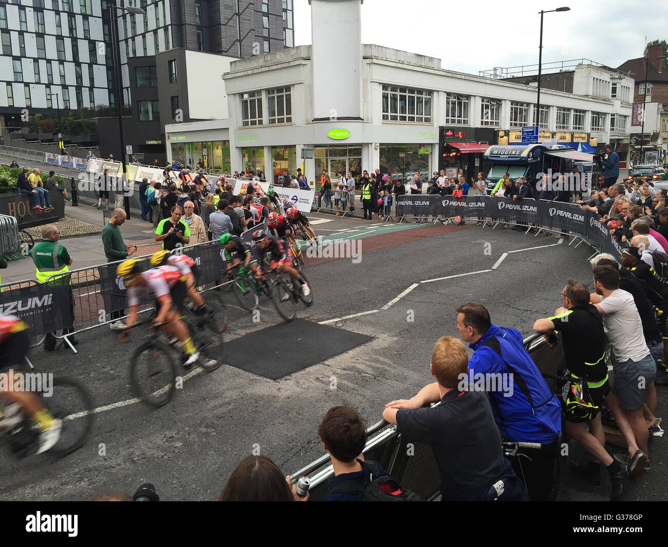 Round cornering hi-res stock photography and images - Alamy