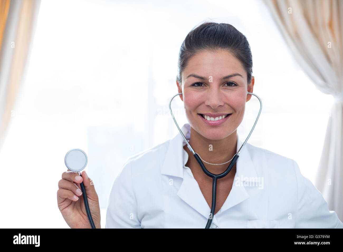 Female stethoscope hi-res stock photography and images - Alamy