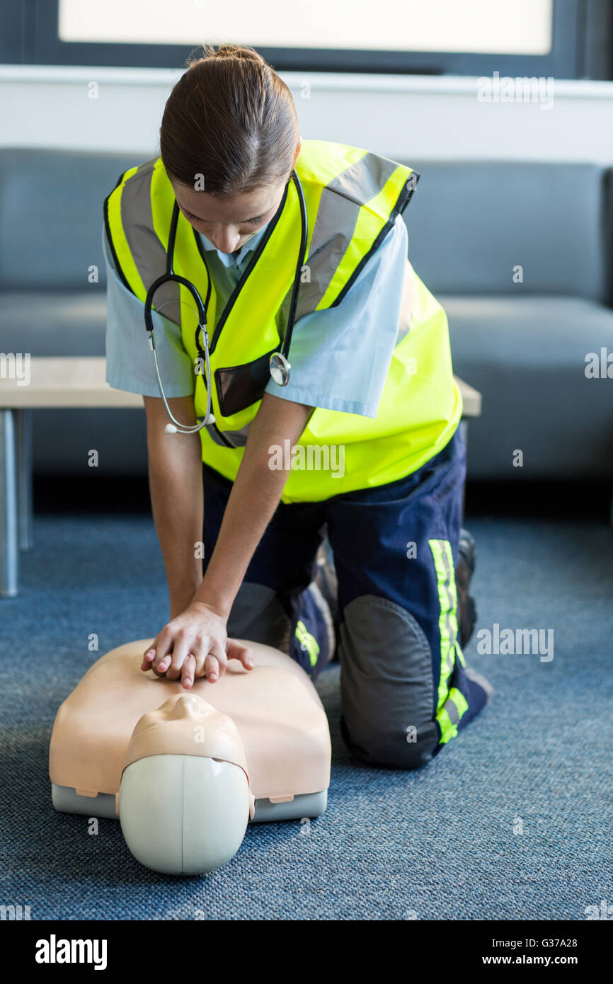 Female paramedic during cardiopulmonary resuscitation training Stock ...