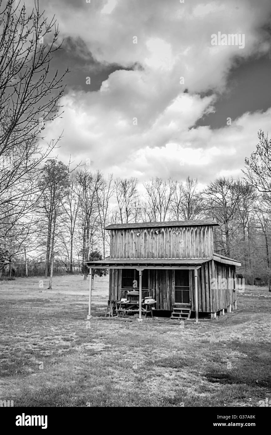 Clouds icon in simple Black and White Stock Photos & Images - Alamy