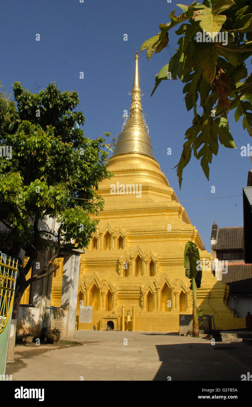 Stupa wat zom kham kengtung hi-res stock photography and images - Alamy