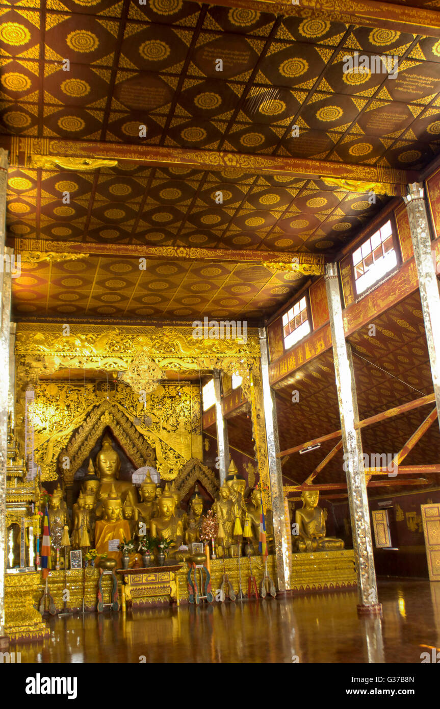 Golden stupa of Wat Zom Kham / Wat Jom Kham, Buddhist temple, Keng Tung / Kengtung, Shan State ...