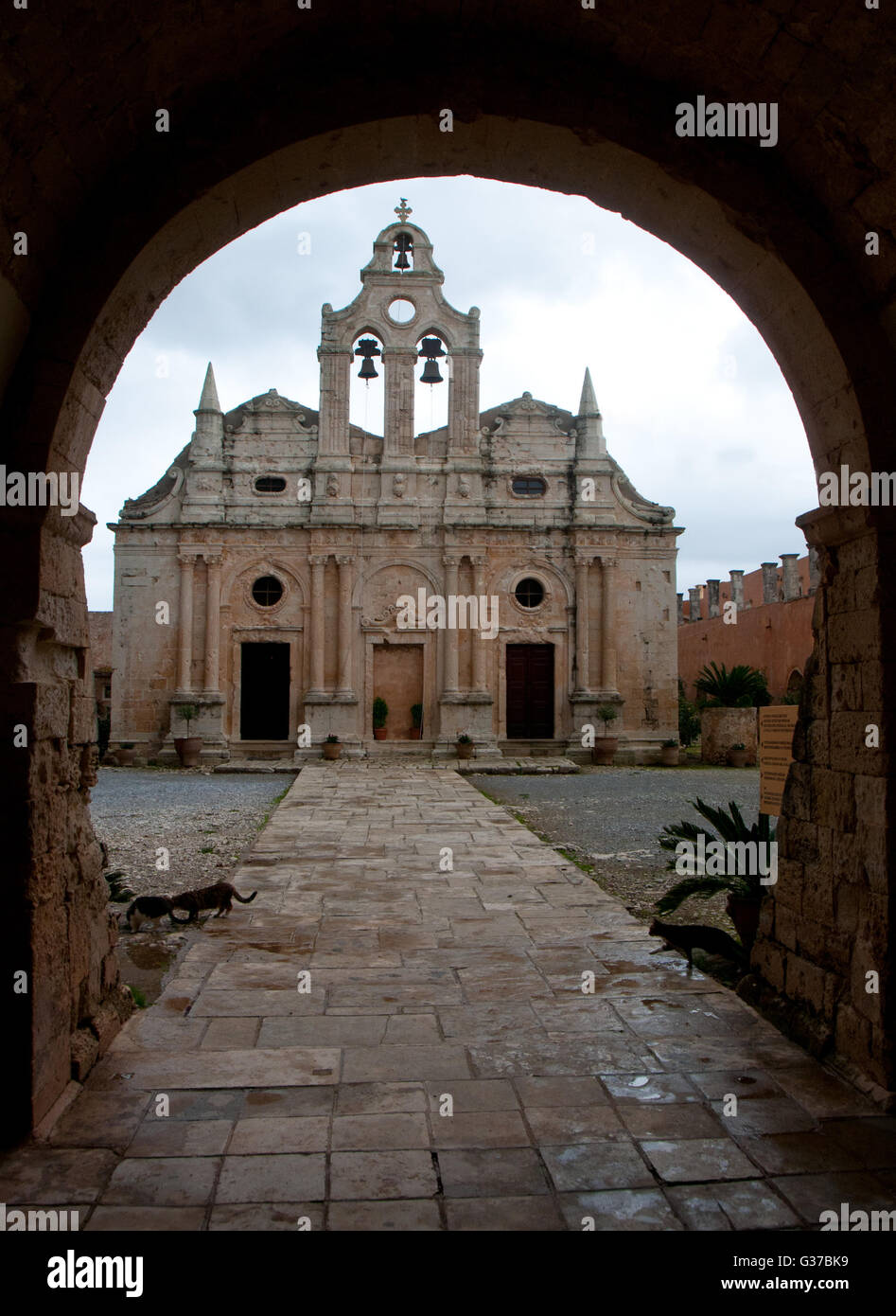 Monasteries crete hi-res stock photography and images - Alamy