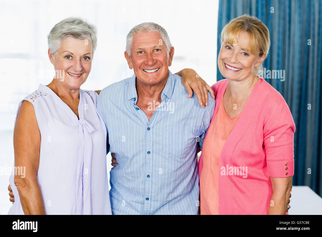 Seniors standing hi-res stock photography and images - Alamy