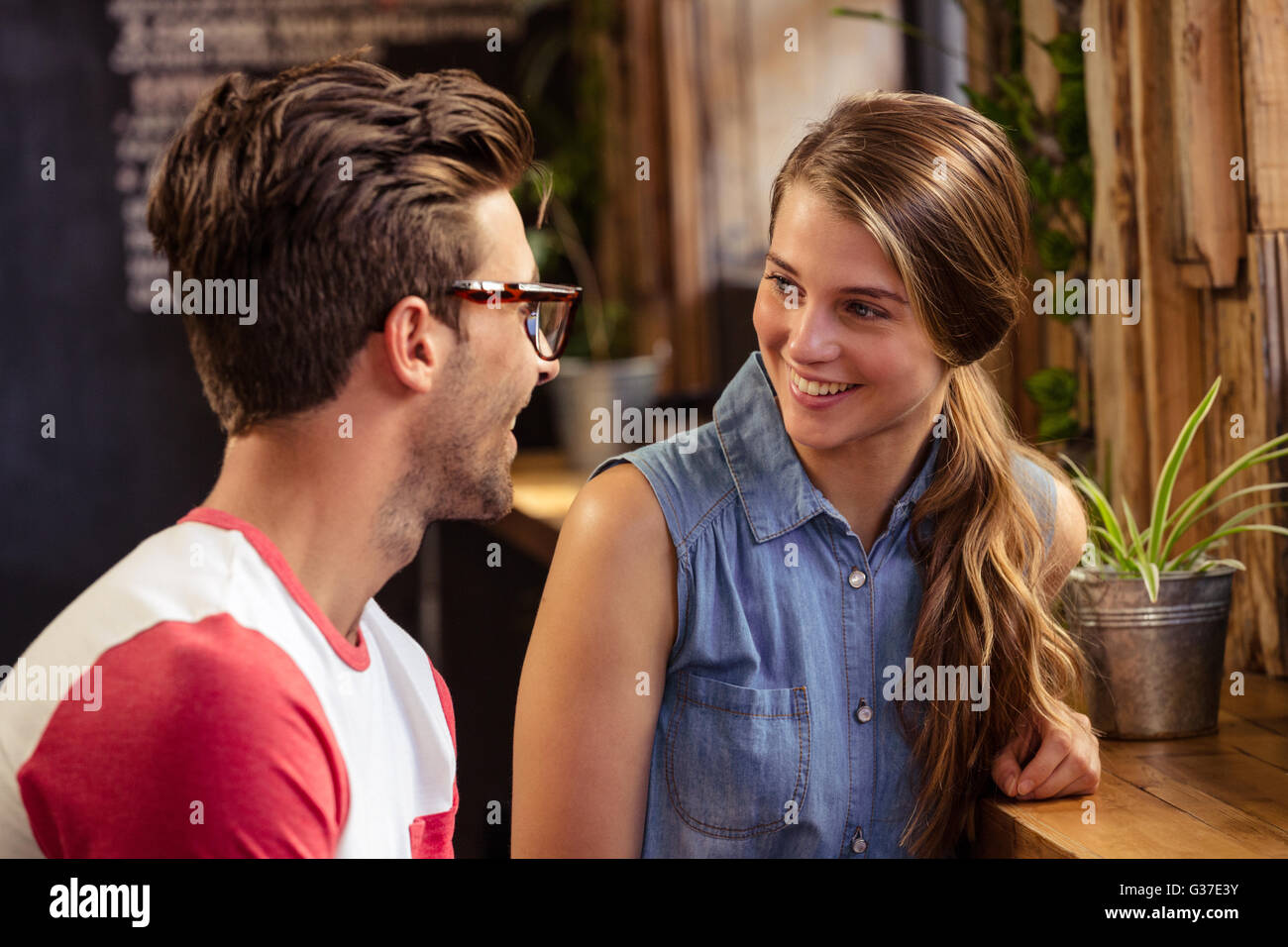Caucasian couple talking hi-res stock photography and images - Alamy