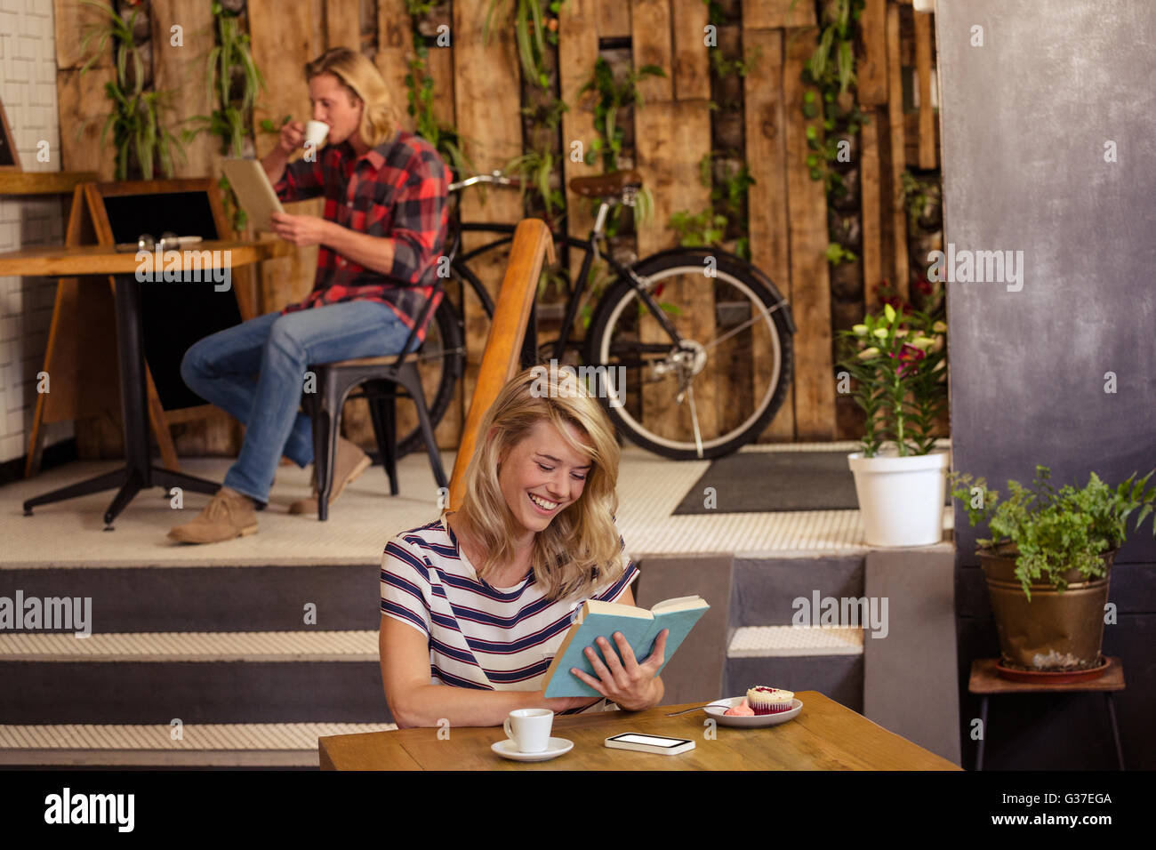 Scrolling reading hi-res stock photography and images - Alamy