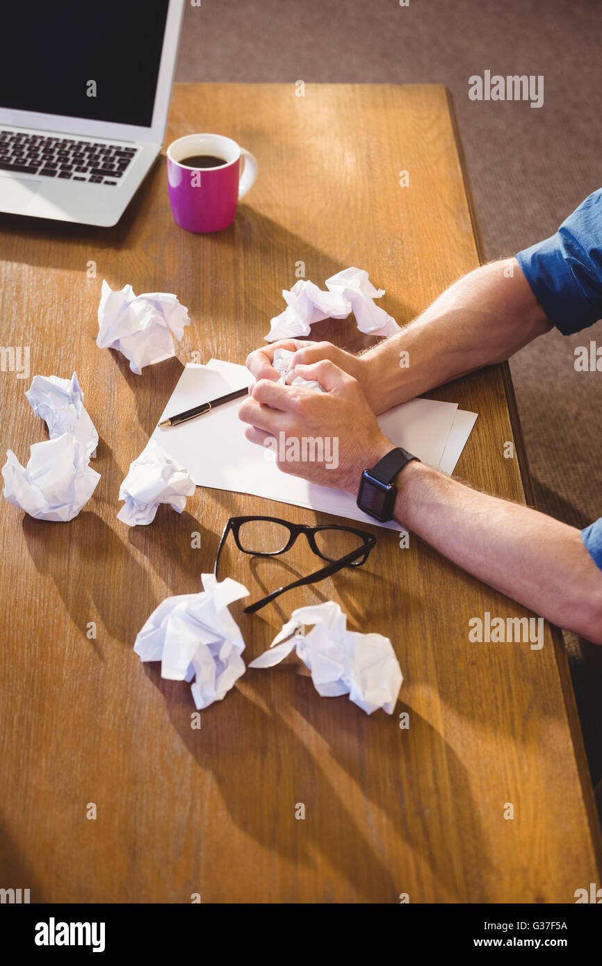 Hands and paper hi-res stock photography and images - Alamy