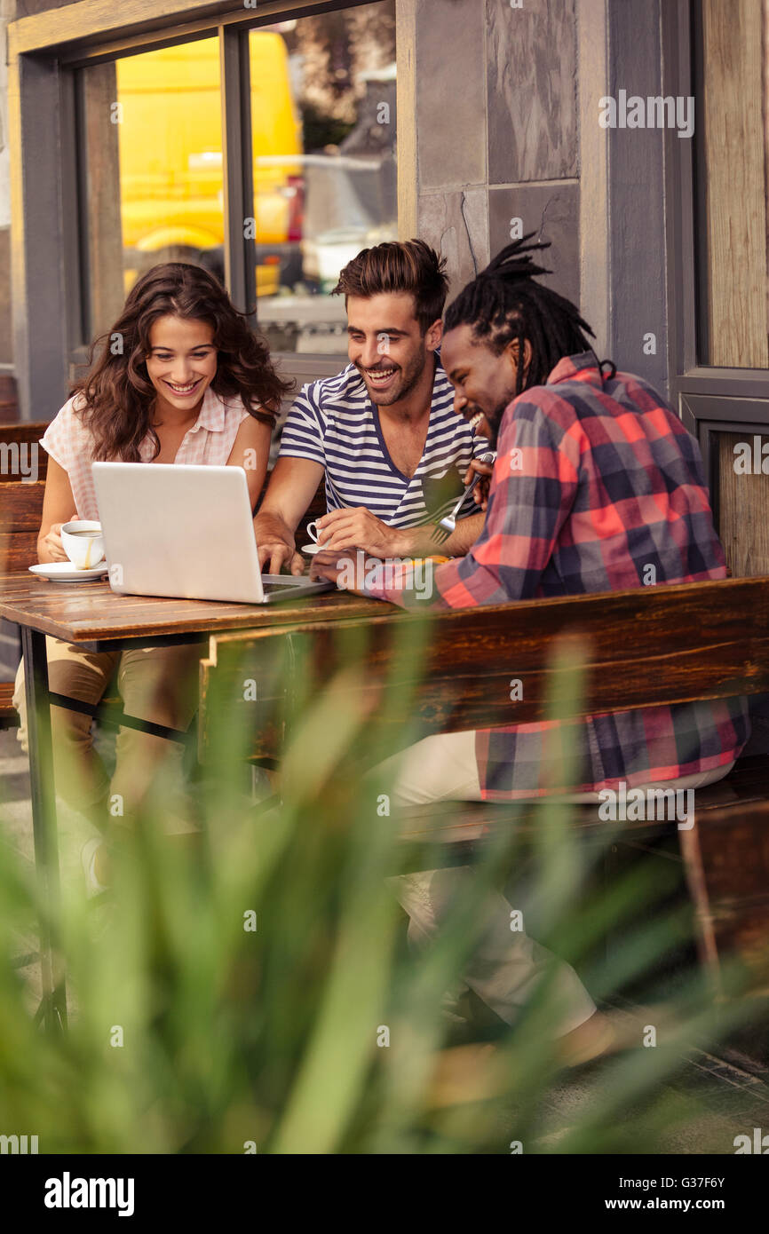 Male friends laughing cafe hi-res stock photography and images - Alamy