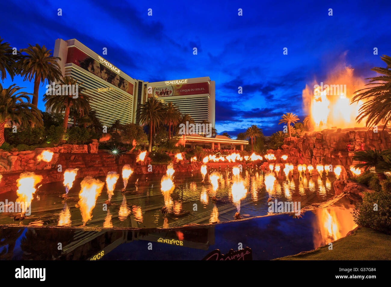 Mirage volcano hi-res stock photography and images - Alamy