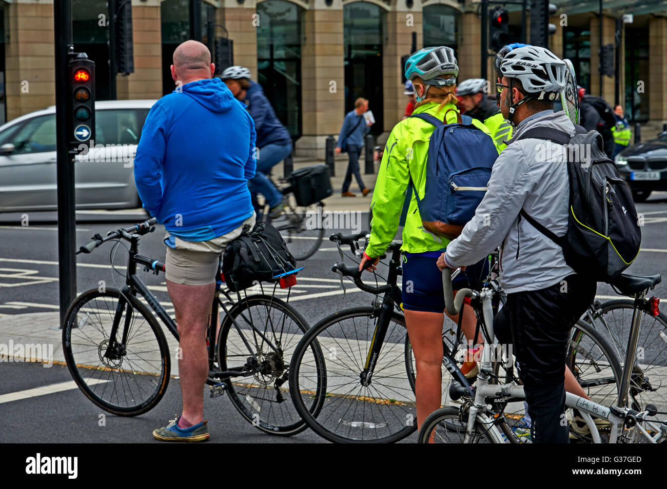 Urban cycle centre hi-res stock photography and images - Alamy