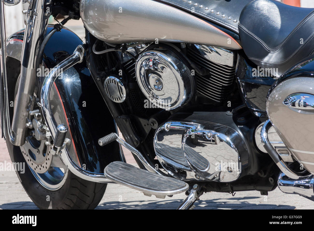 Chrome engine hi-res stock photography and images - Alamy
