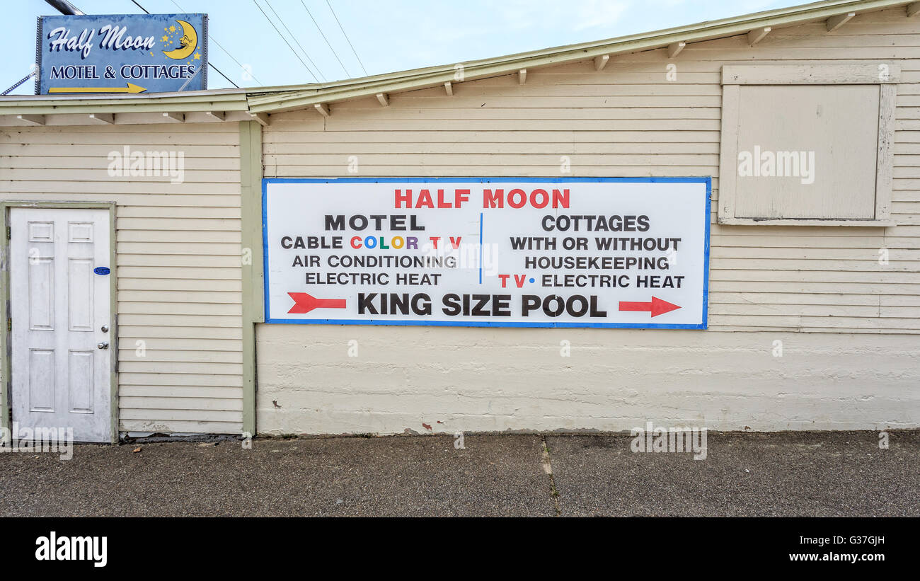 Color tv motel sign hi-res stock photography and images - Alamy