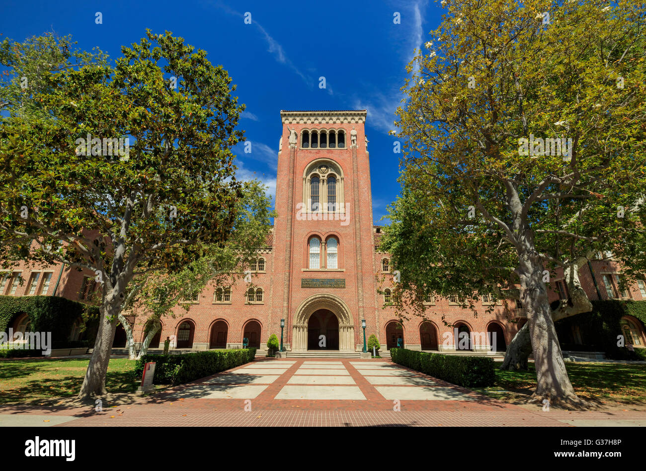 MAY 1, Los Angeles: Campus of the University of Southern California on ...