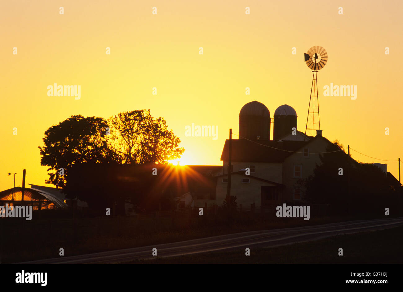 Lancaster farm sunset High Resolution Stock Photography and Images - Alamy