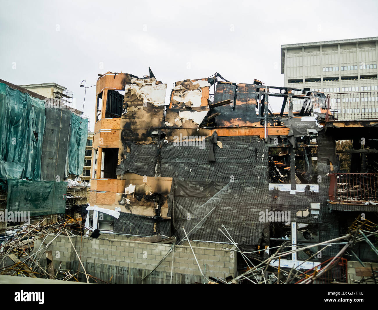 Blaze building hi-res stock photography and images - Alamy