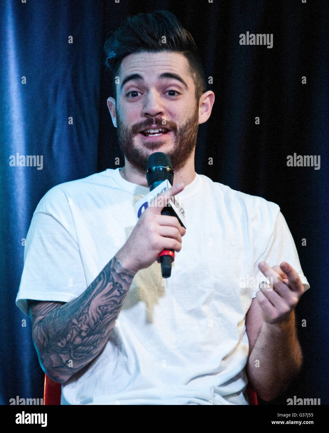 Bala Cynwyd, PA, USA. 7th June, 2016. American Singer-Songwriter Jon ...