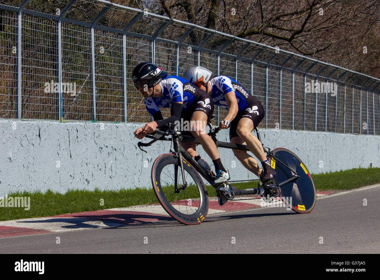 Tandem bike training Stock Photo - Alamy