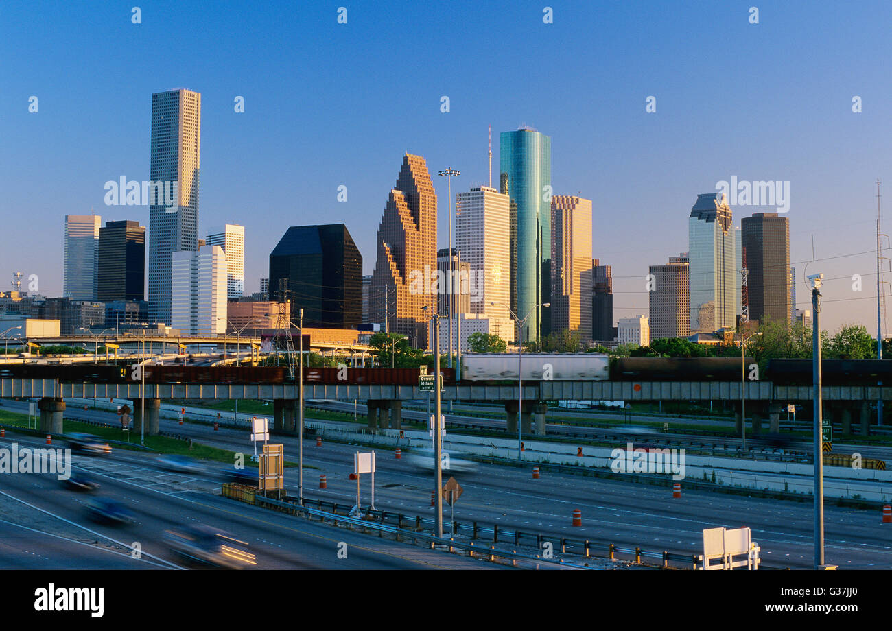 Houston sky scraper hi-res stock photography and images - Alamy