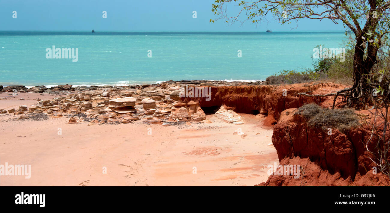 Roebuck Bay in Broome ,North Western Australia , comprised of inter ...
