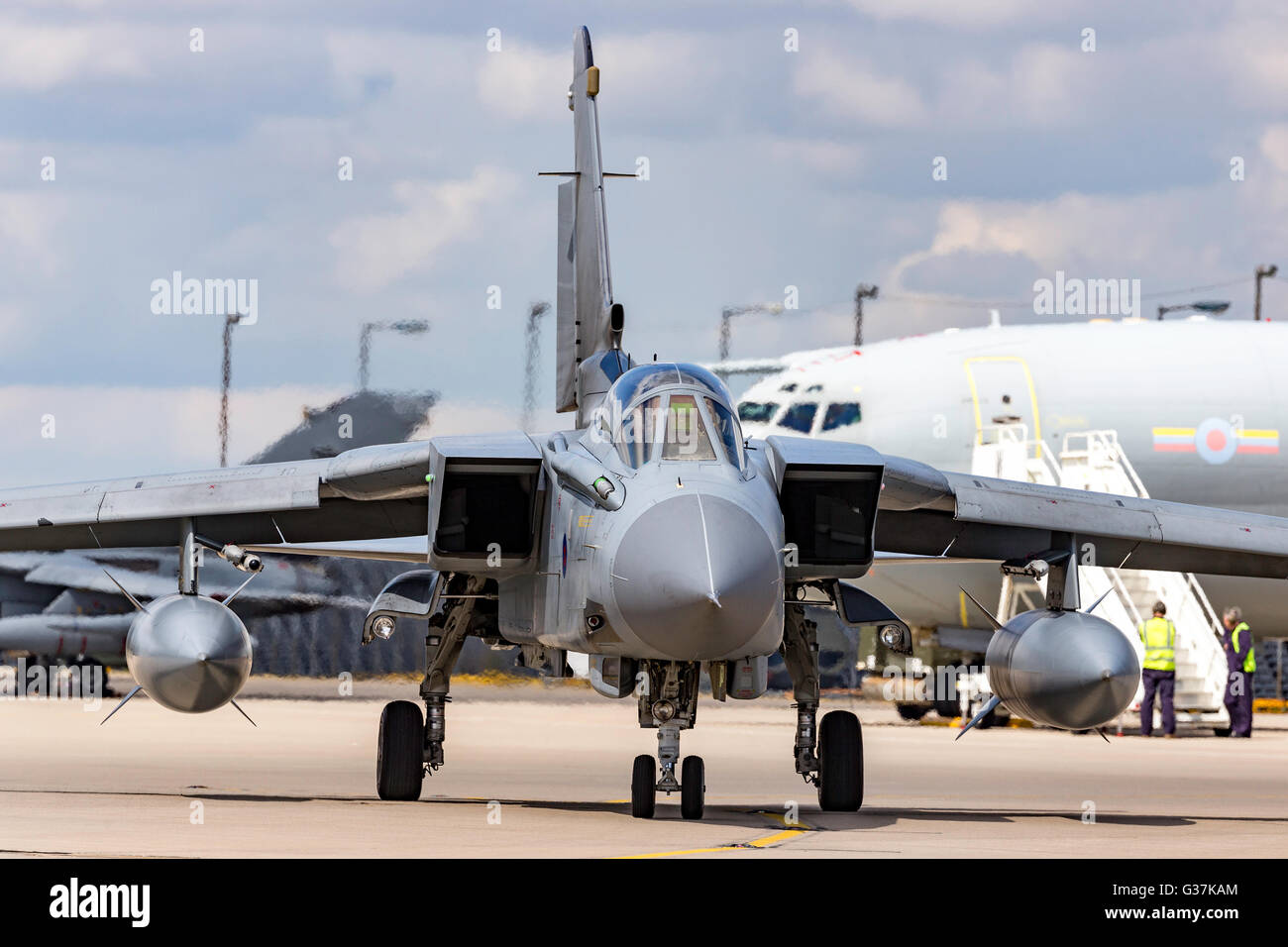 Royal Air Force (RAF) Panavia Tornado GR4 ZA606 of XV (Reserve ...