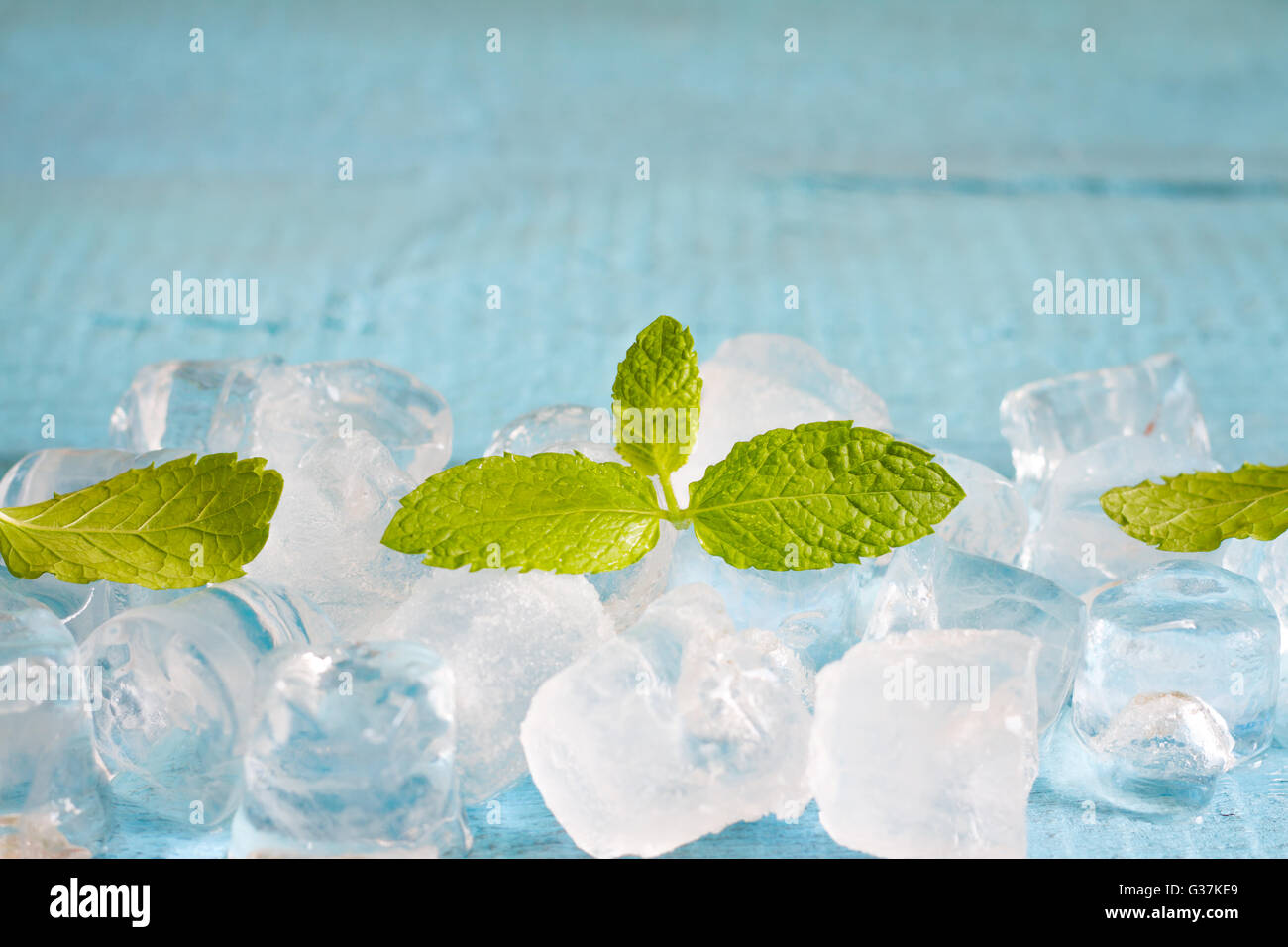 Ice boards hi-res stock photography and images - Alamy