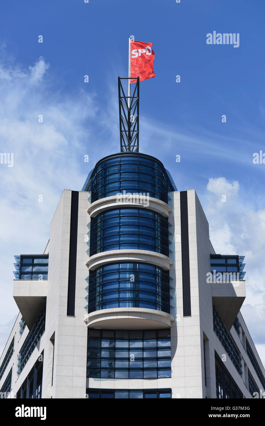Spd high format hi-res stock photography and images - Alamy