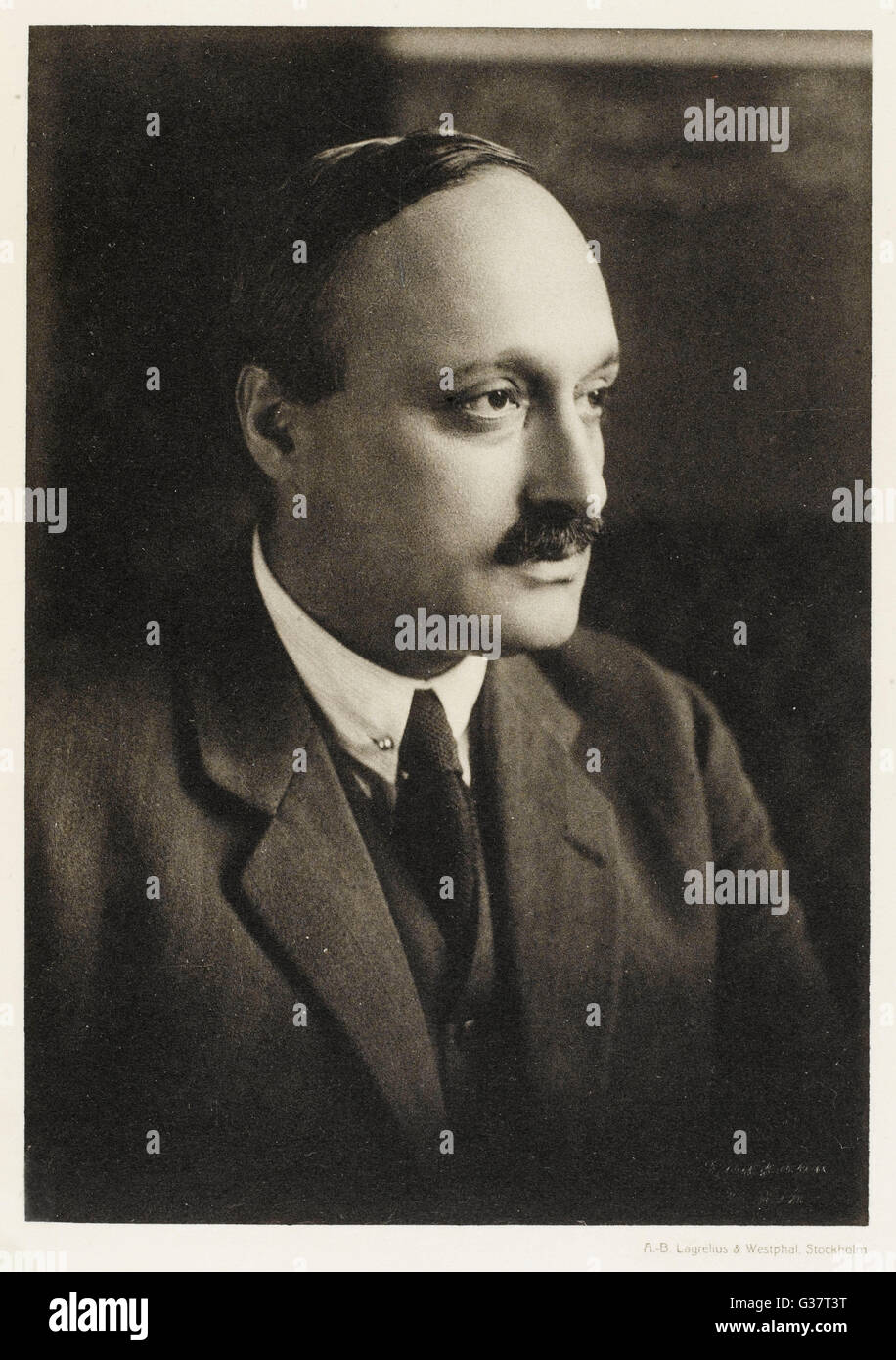 James franck hi-res stock photography and images - Alamy