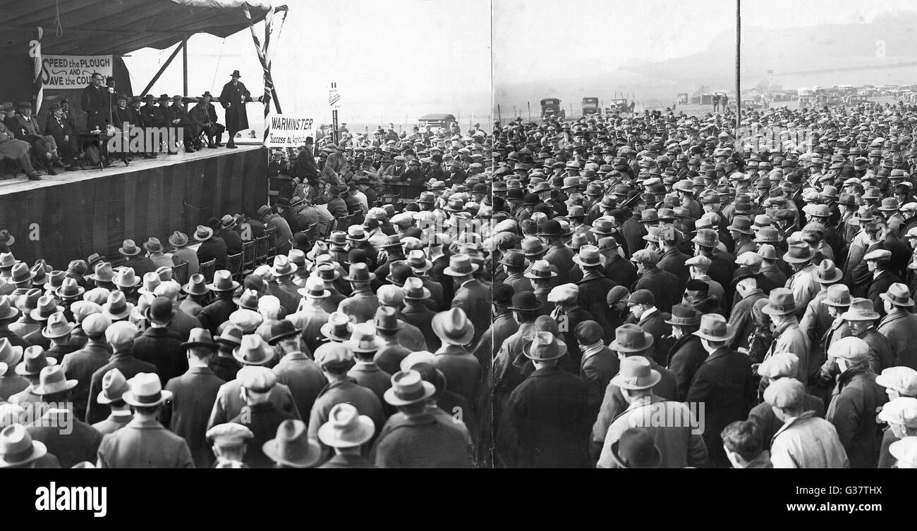 Farmers Protest Black and White Stock Photos & Images - Alamy