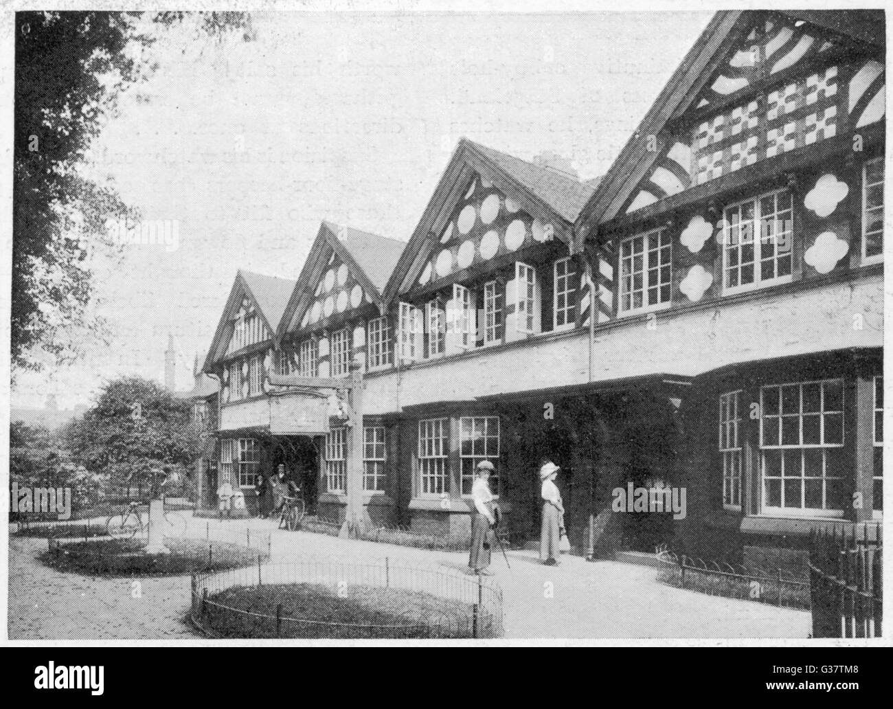 Tudor library hi-res stock photography and images - Alamy