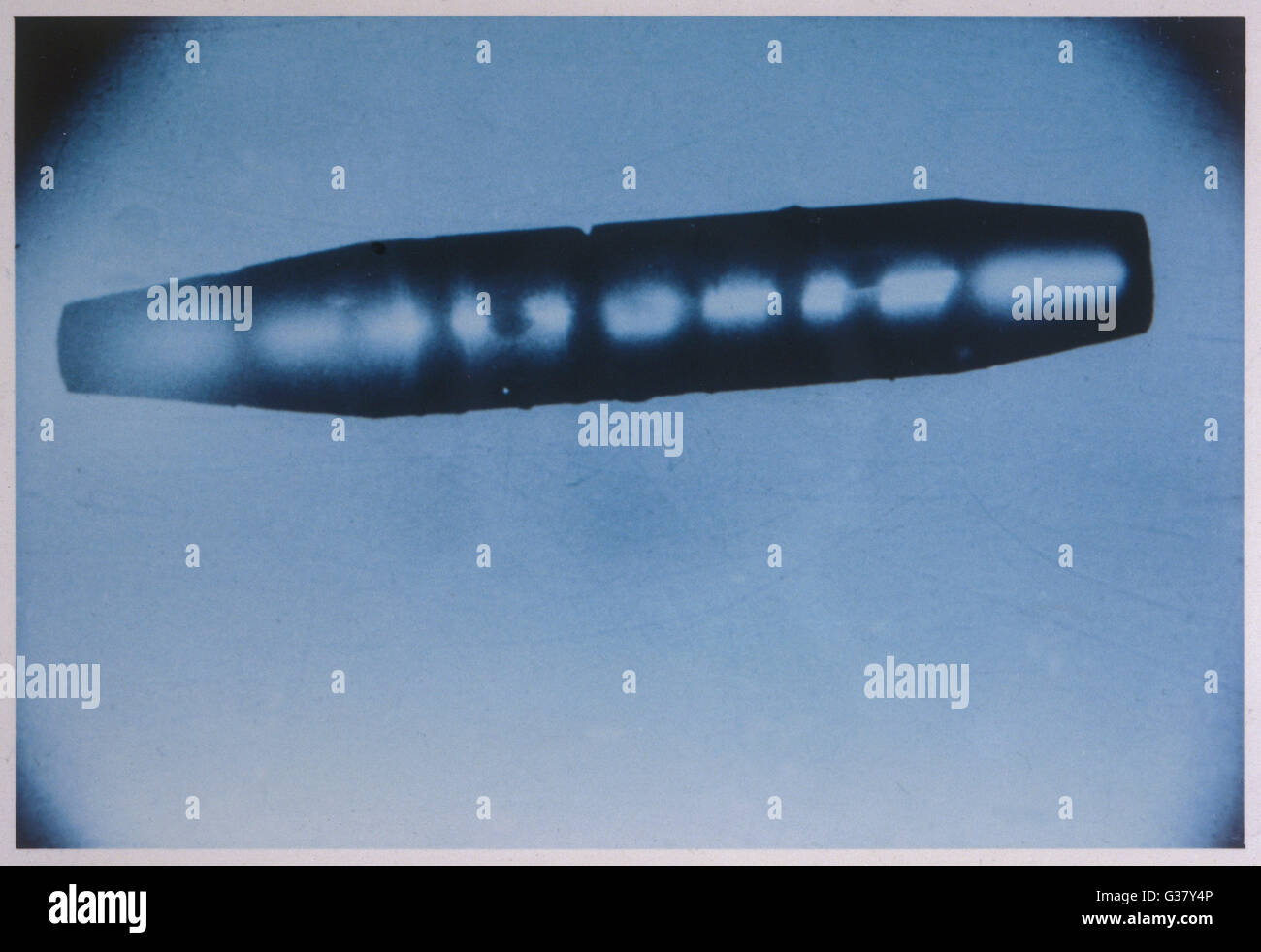 Cigar shaped ufo hi-res stock photography and images - Alamy